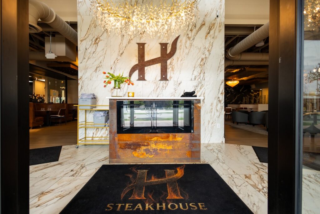 H Steakhouse Blends Flavor, Atmosphere & Hospitality - Westfield ...